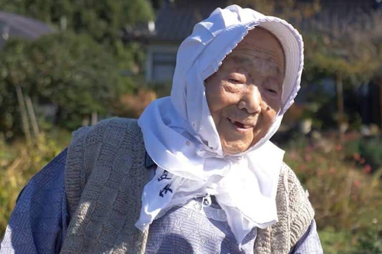 What Is Italian Skin Tone? (With Pictures) - Skin Care Geeks